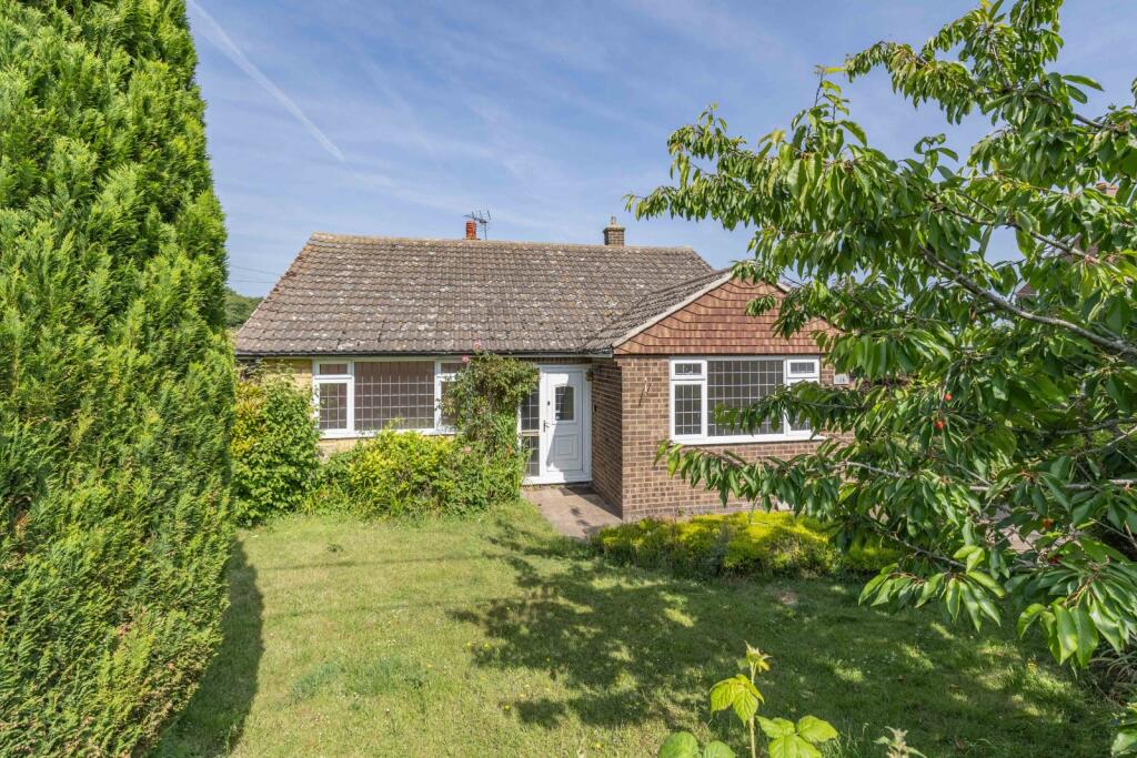 3 bedroom bungalow for sale in The Street, Adisham, Canterbury, Kent, CT3