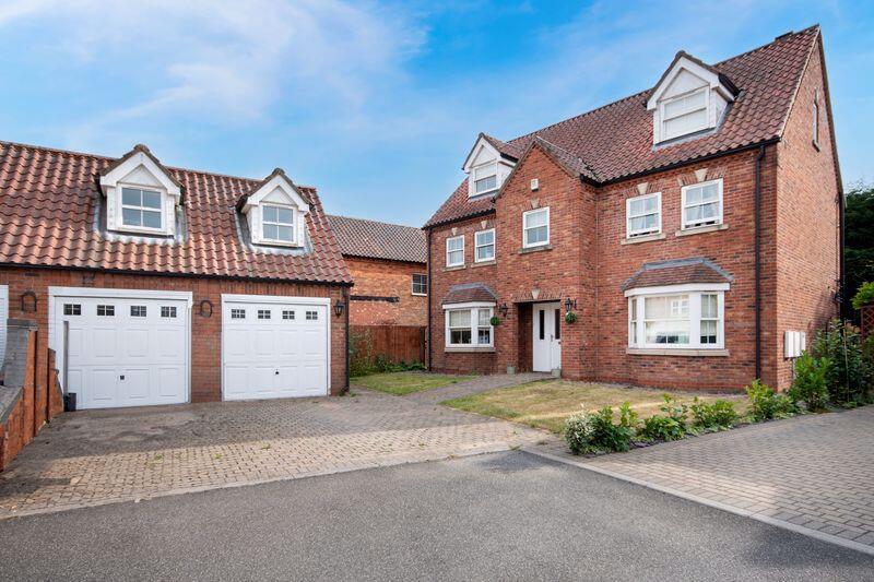 5 bedroom detached house for sale in Blue Bell Court, Ranskill, DN22