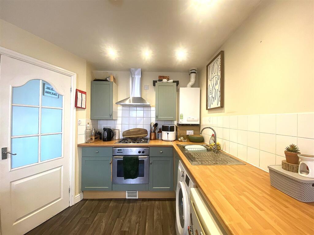 2 bedroom bungalow for rent in Kellaway Avenue, Henleaze, Bristol, BS6