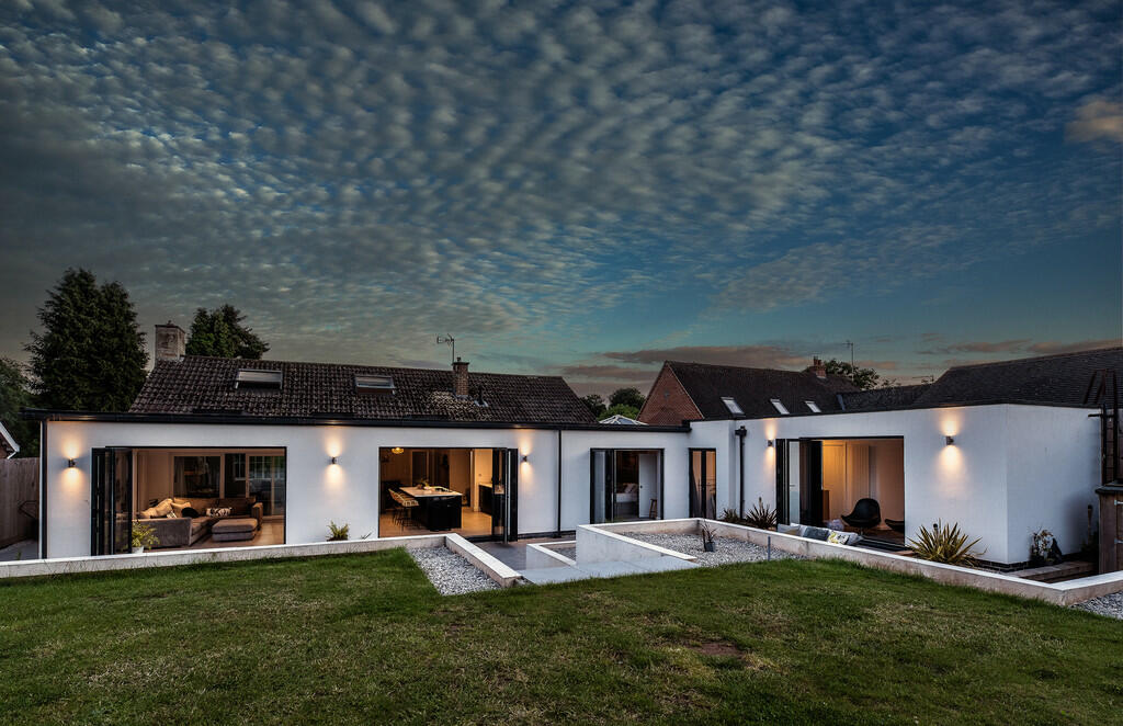 5 bedroom detached house for sale in The Dumbles, Lambley, Nottingham , NG4