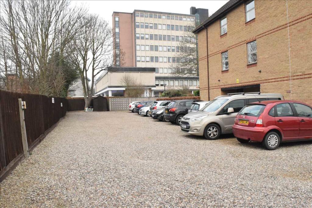 1 bedroom retirement property for sale in Balmoral Court, Springfield ...
