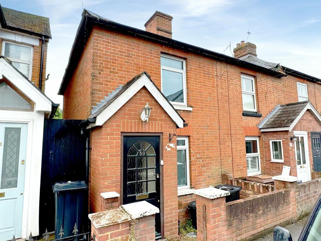 2 Bedroom End Of Terrace House For Sale In Langborough Road Wokingham