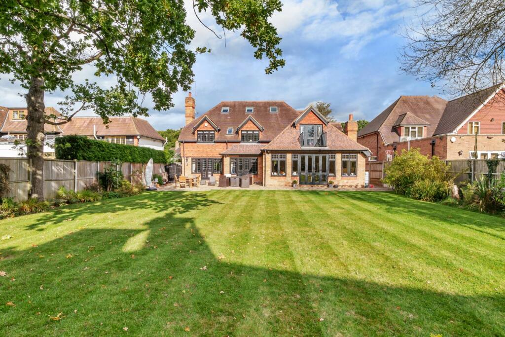 6 Bedroom Detached House For Sale In Wood Way Farnborough Park