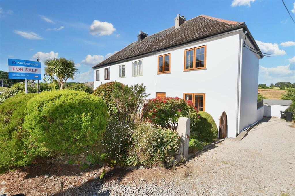 3 bedroom end of terrace house for sale in Budock Water, TR11