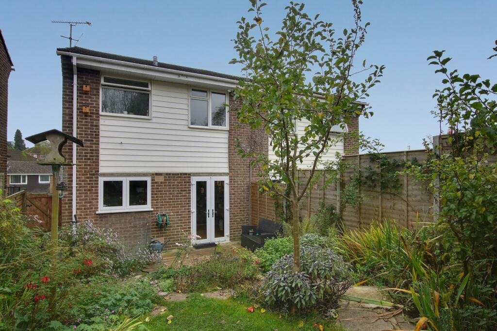 3 bedroom semi-detached house for sale in Romsey, SO51