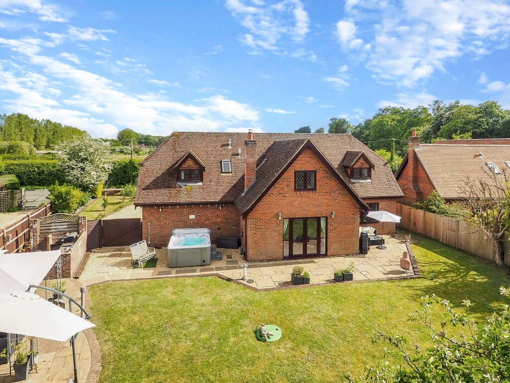 5 bedroom detached house for sale in Timsbury, Romsey, SO51