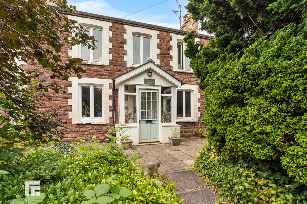 4 bedroom terraced house for sale in Junction Terrace, Radyr, Cardiff, CF15