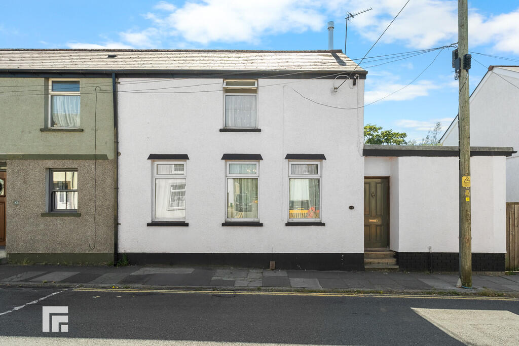 4 bedroom end of terrace house for sale in Cardiff Road, Taffs Well ...