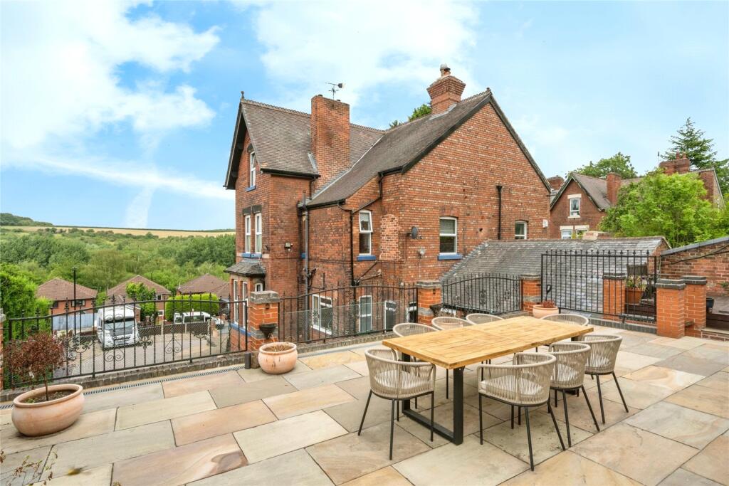 5 bedroom semi-detached house for sale in Buckingham Road, Conisbrough ...