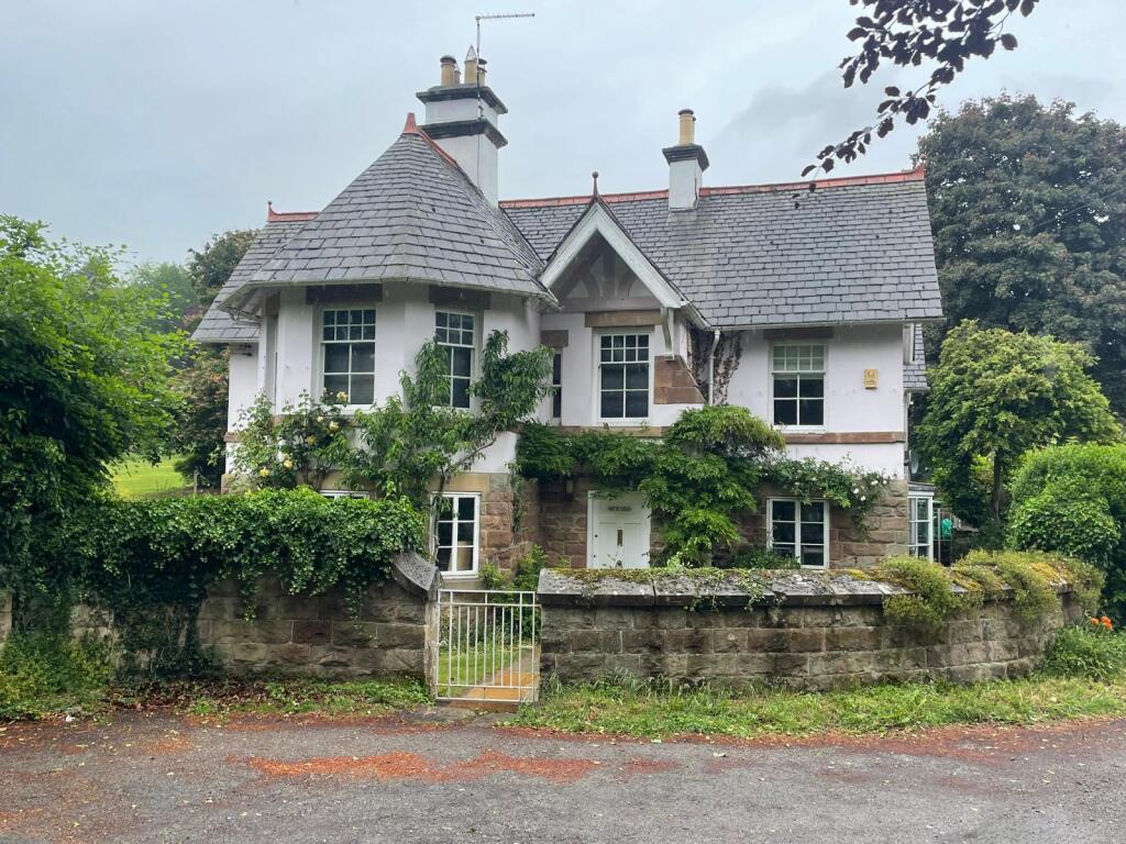 5 bedroom detached house for sale in Windley, Belper, DE56