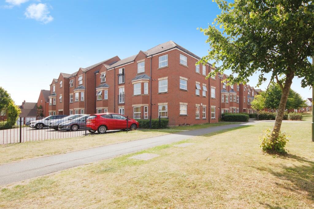 2 bedroom flat for sale in Wharf Lane, Solihull, B91