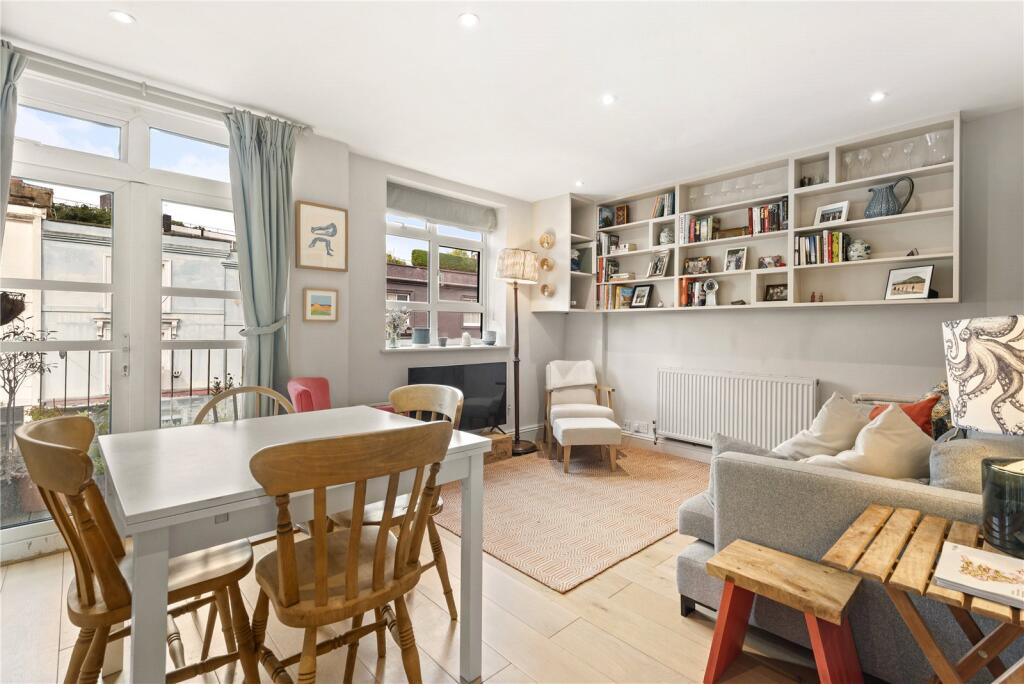 3 bedroom apartment for sale in Westbourne Grove, London, W11