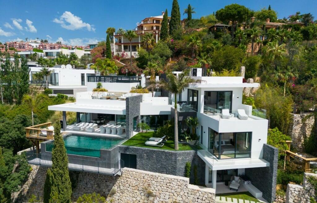 4 bedroom semi-detached house for sale in Benahavís, Málaga, Andalusia ...