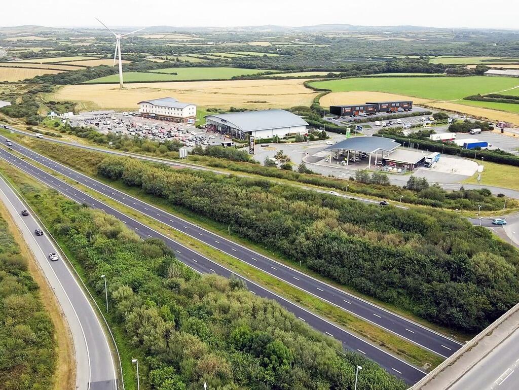 Light industrial facility to lease in Cornwall Services Business Park ...