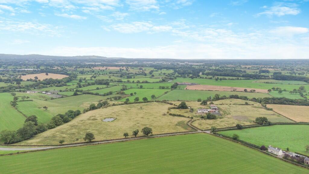 5 bedroom farm house for sale in Highfield Hall, Worthenbury, Wrexham, LL13