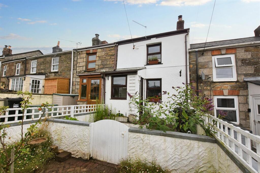 1 bedroom terraced house for sale in Lanner Hill, Lanner, Redruth, TR16