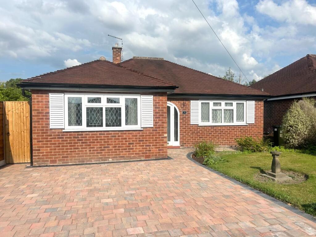 2 bedroom detached bungalow for rent in Cromwell Road, Bramhall, SK7
