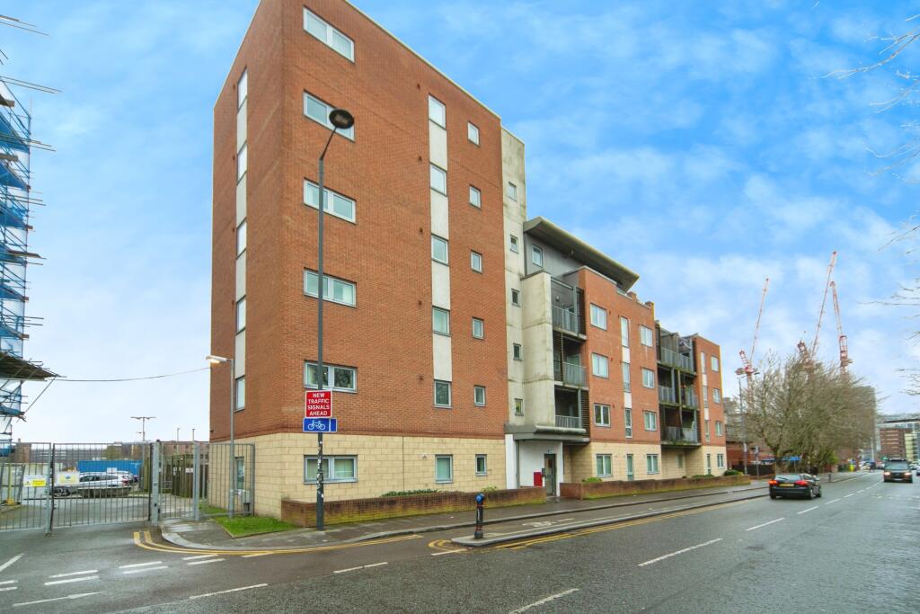 2 bedroom flat for sale in Park Lane, Liverpool, Merseyside, L1
