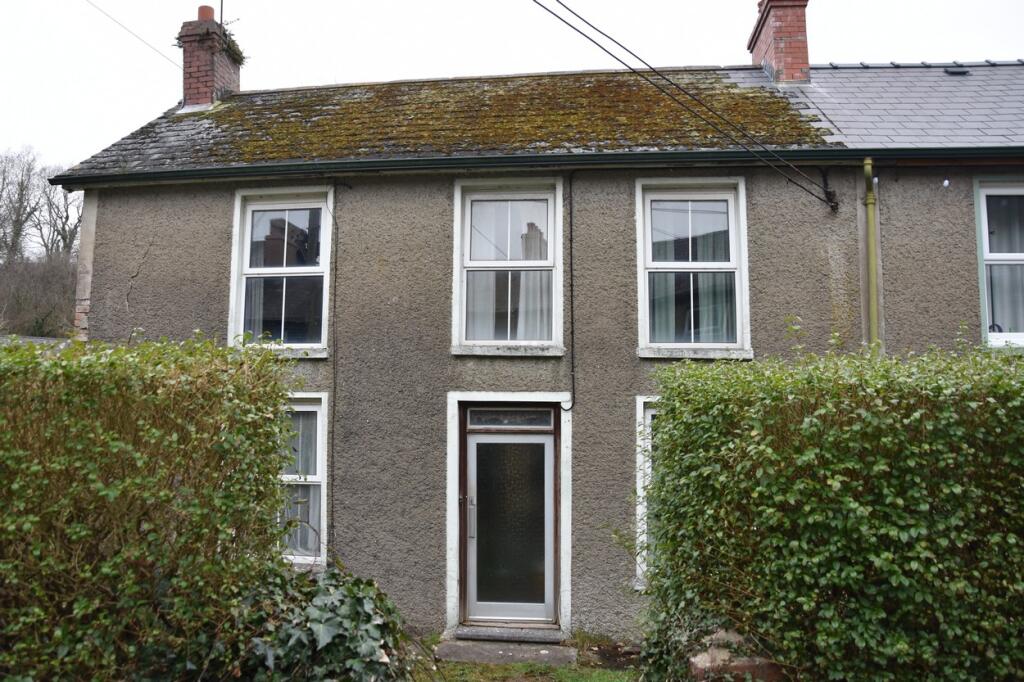 3 bedroom semi-detached house for sale in Briarholme, Newcastle Emlyn, SA38