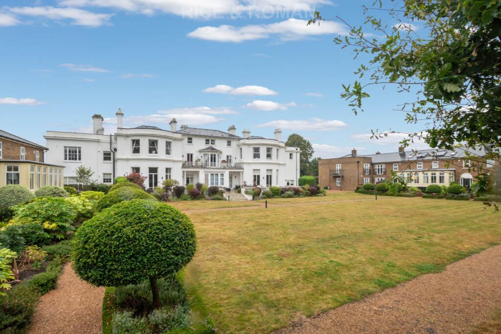 2 bedroom retirement property for sale in The Clock House, Byfleet, KT14