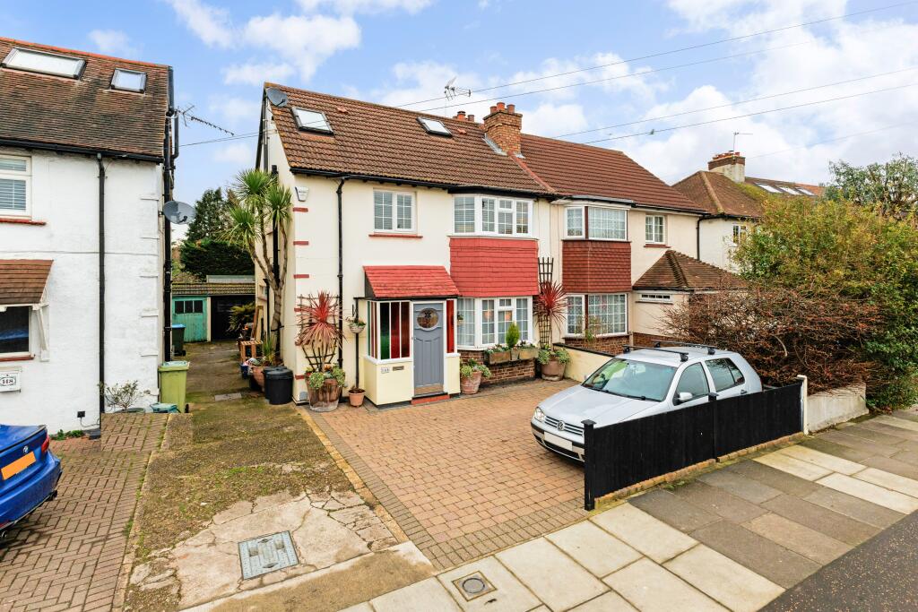4 bedroom semi-detached house for sale in Broad Lane, Hampton, TW12