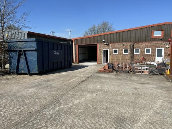 Light industrial facility to lease in 24 Bolney Grange Business Park ...