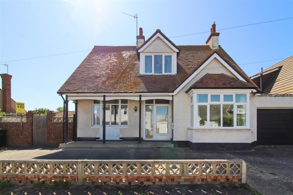 3 bedroom chalet for sale in West Hill Road, Herne Bay, CT6
