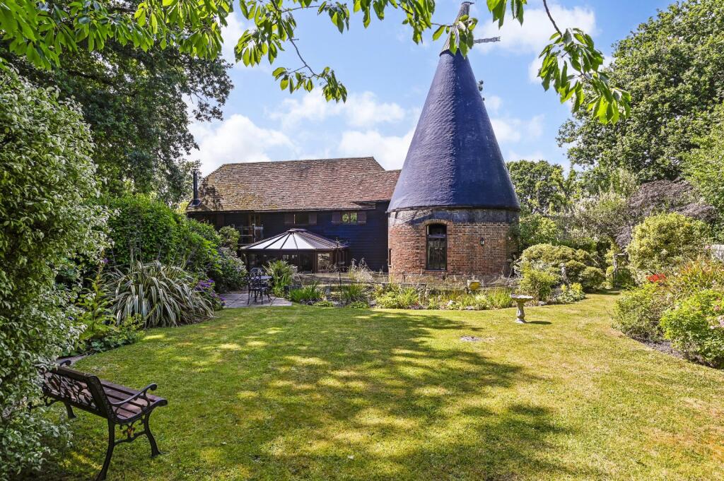 5 bedroom detached house for sale in Hobbs Lane, Beckley, Rye, East ...