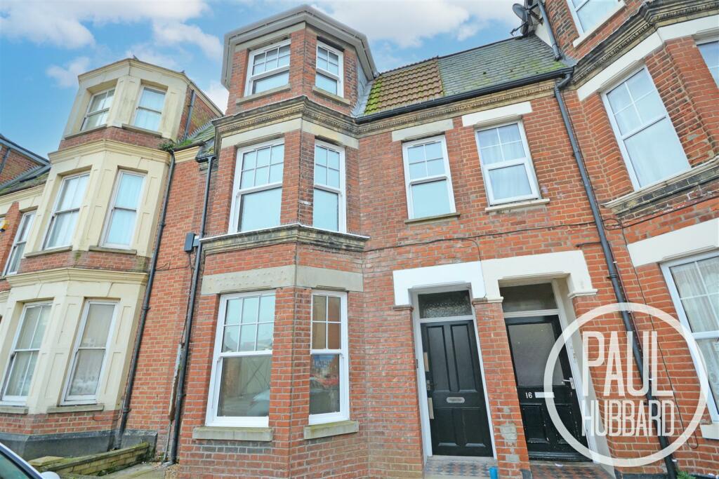 3 bedroom block of apartments for sale in Grove Road, Lowestoft, NR32