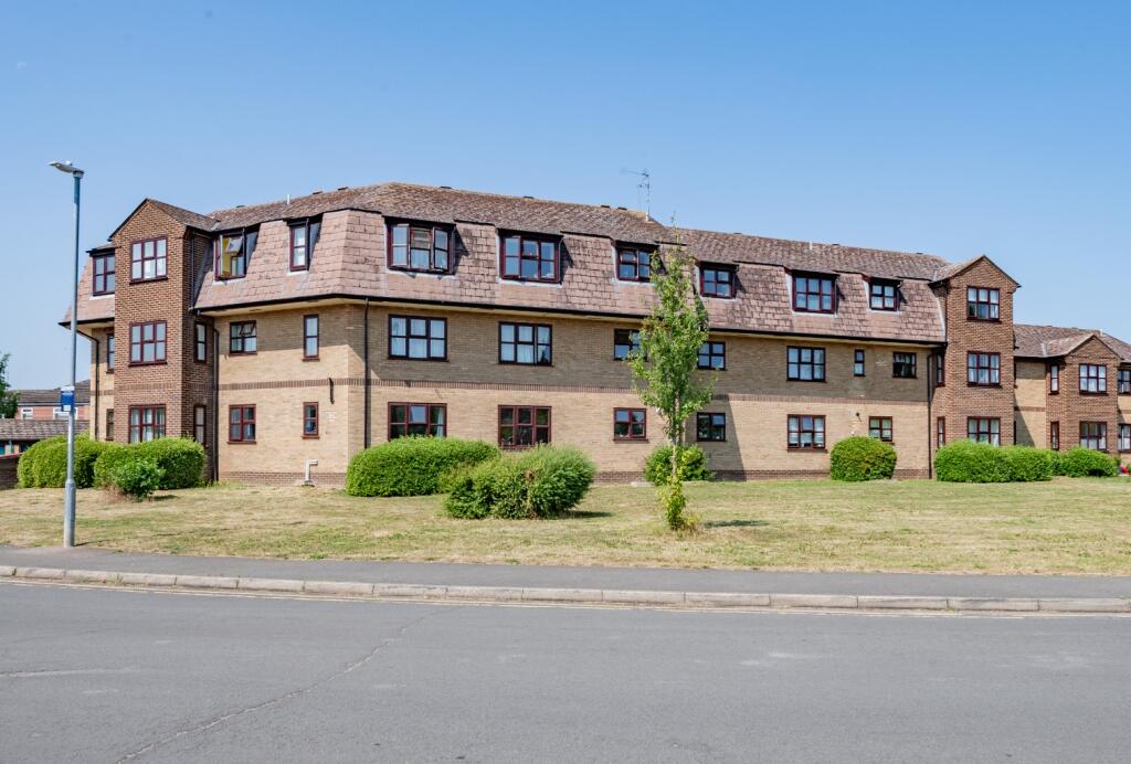 2 bedroom apartment for sale in The Paddock, Eaton Ford, St. Neots ...