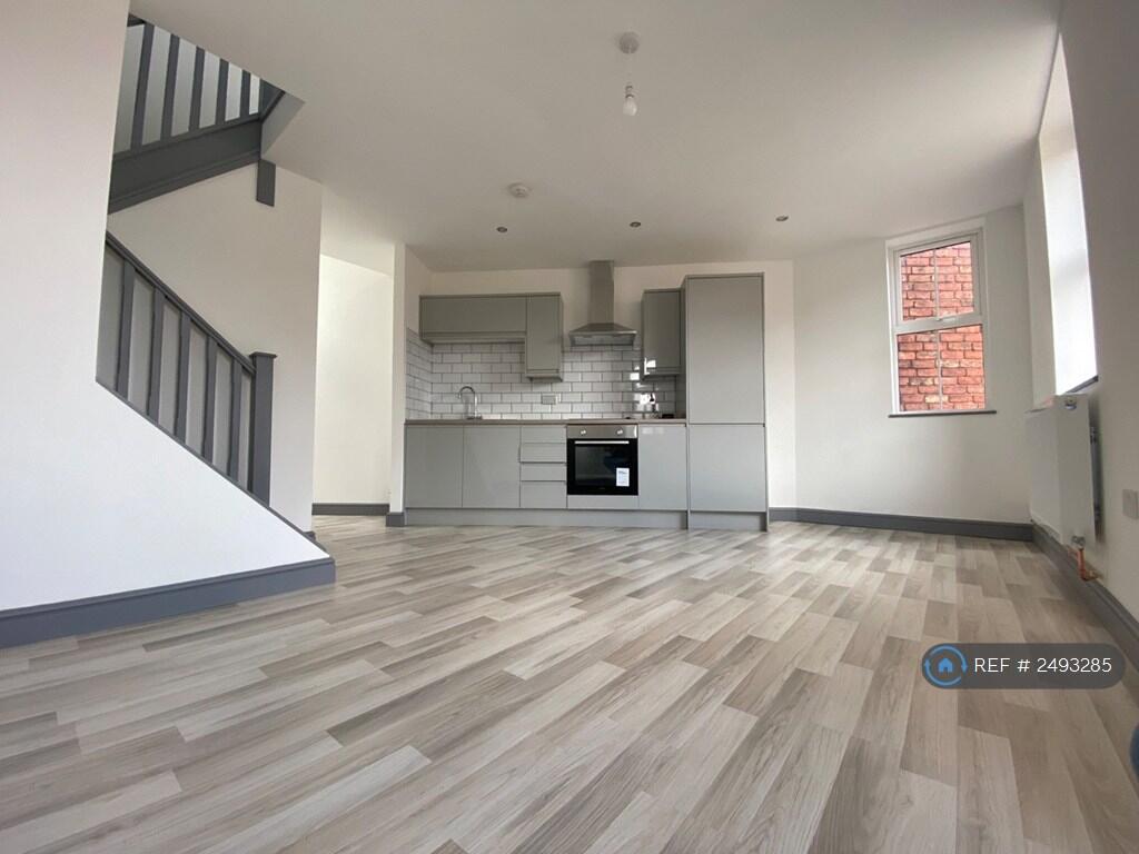 2 bedroom detached house for rent in Wilson Terrace, Kettering, NN16