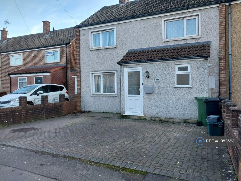 4 bedroom end of terrace house for rent in Filton Avenue, Bristol, BS34