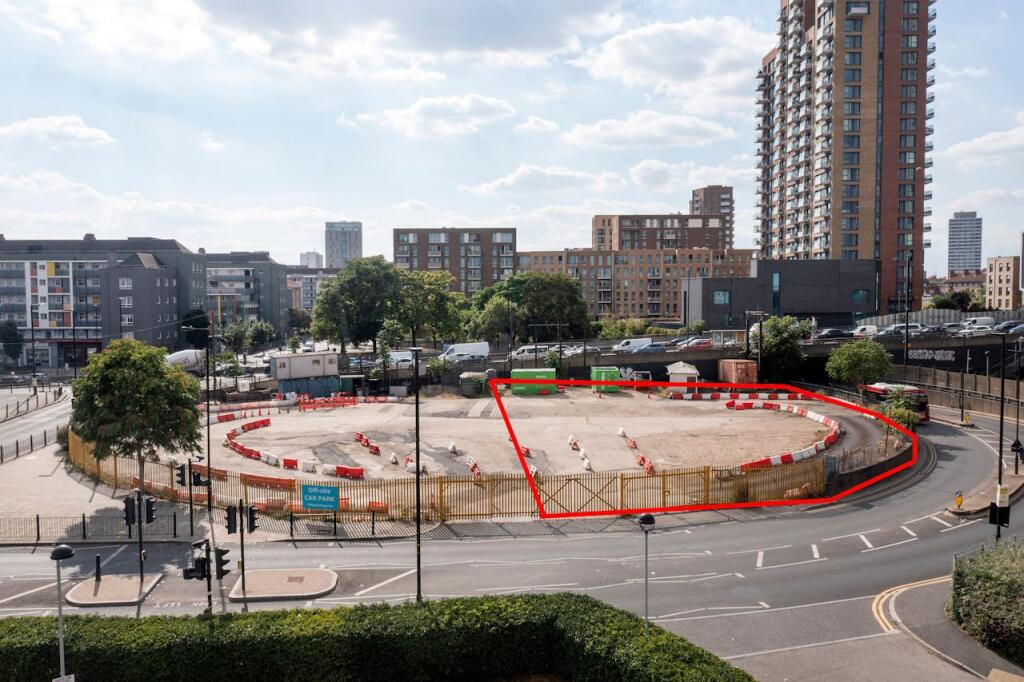 Land to lease in Land on the westside of Twelvetrees Crescent, London ...