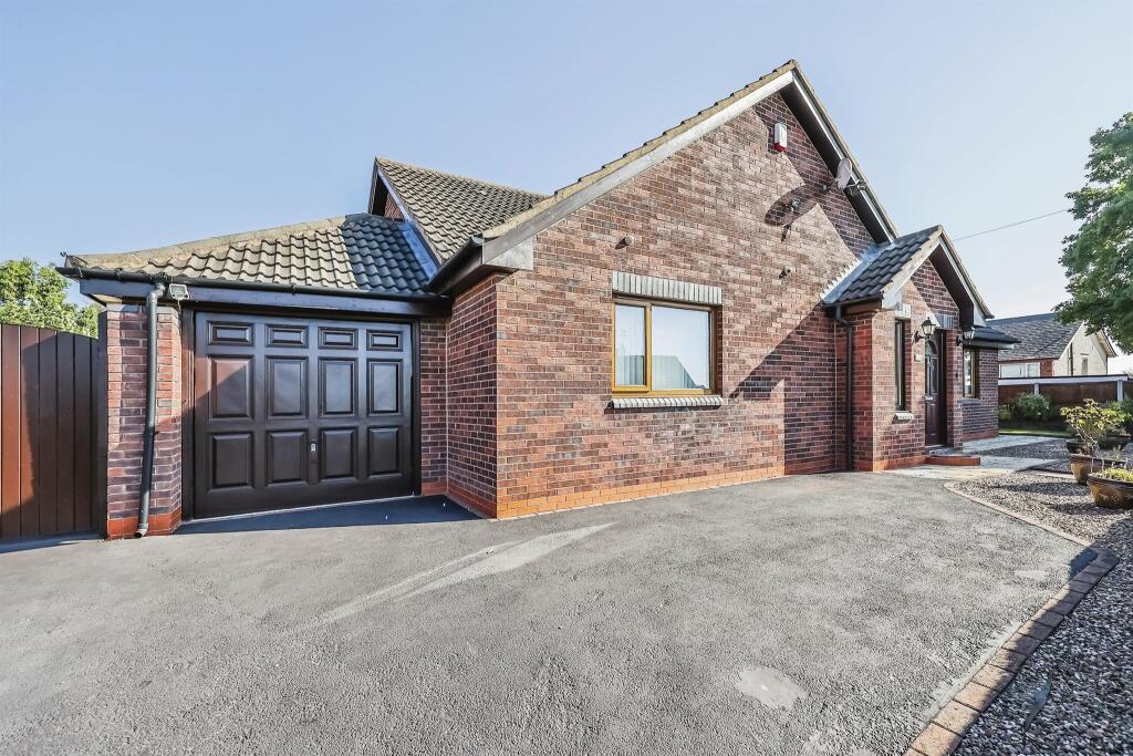 2 bedroom detached bungalow for sale in Andrews Drive, Langley Mill ...