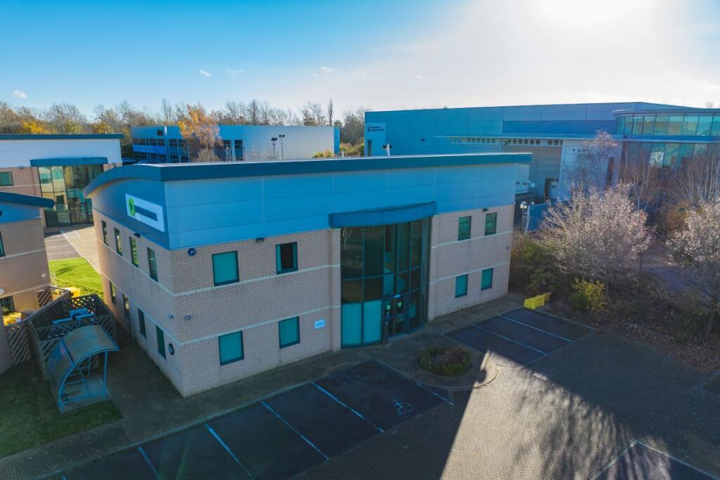 Office for sale in 14 Davy Avenue, Knowlhill, Milton Keynes ...