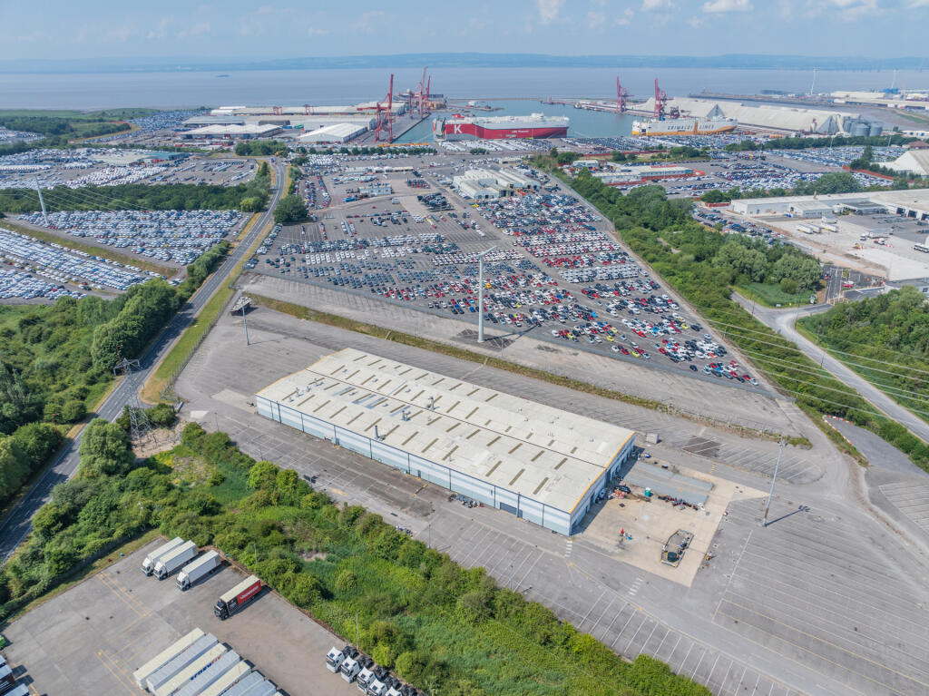 Light industrial facility to lease in Royal Portbury Dock Road ...
