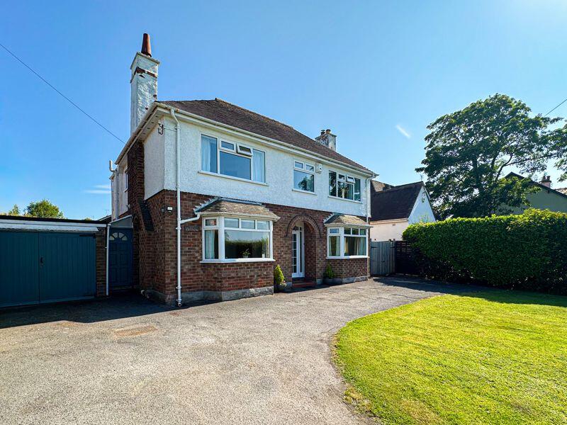 5 bedroom detached house for sale in Oldfield Drive, Heswall, Wirral, CH60
