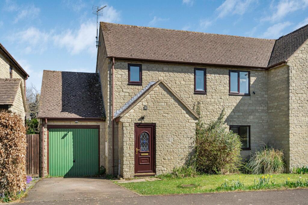 3 bedroom house for sale in May Tree Close, Coates, Cirencester ...