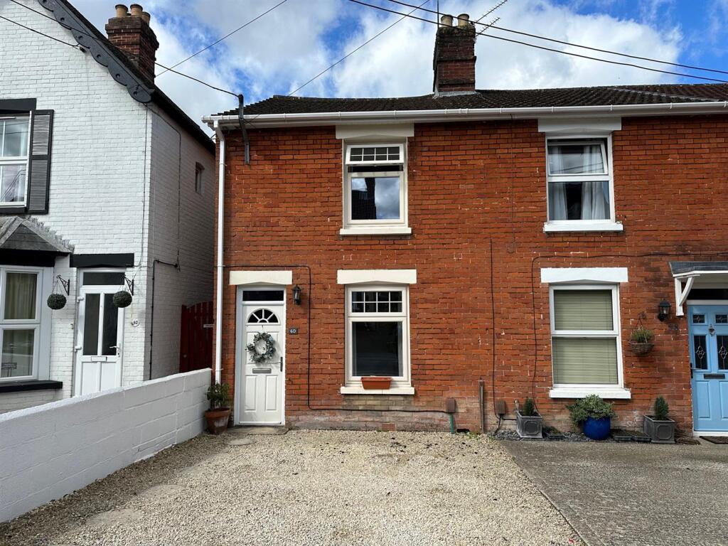 2 bedroom house for sale in Old Winton Road, Andover, SP10