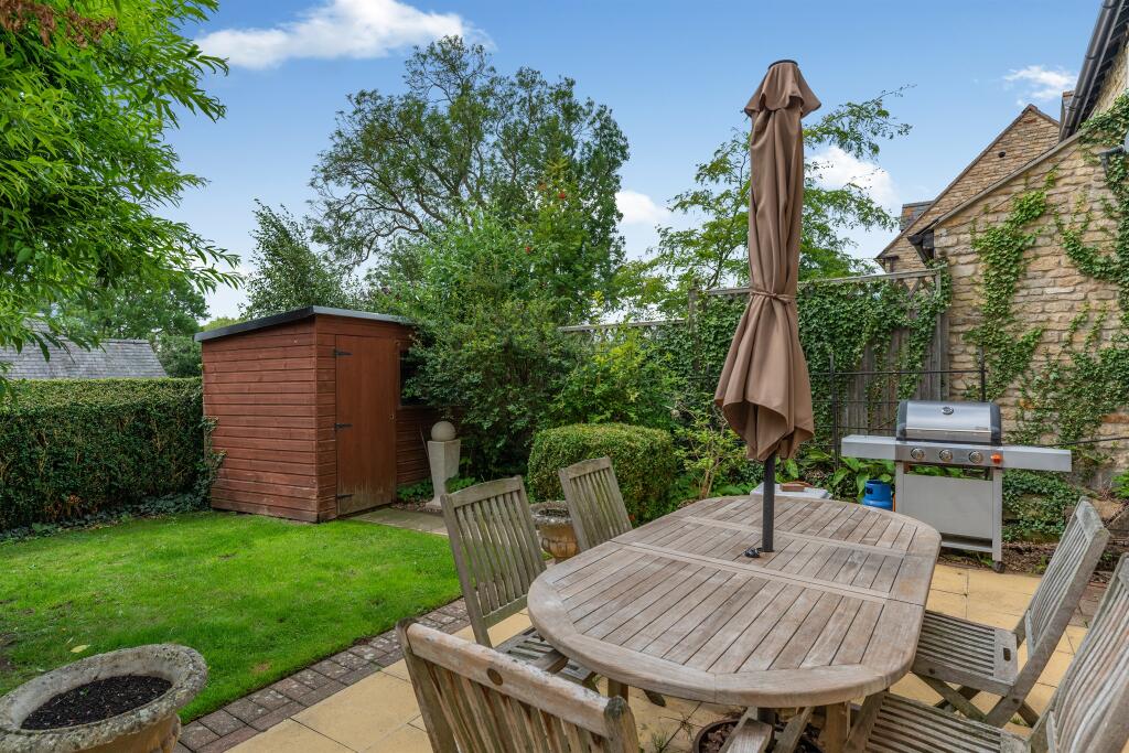 3 bedroom semi-detached house for sale in Tippings Lane, Barrowden ...