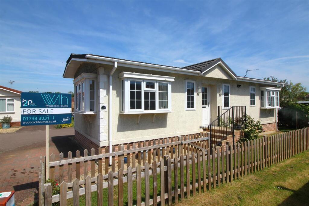 2 bedroom park home for sale in Keys Park, Parnwell Way, Peterborough, PE1