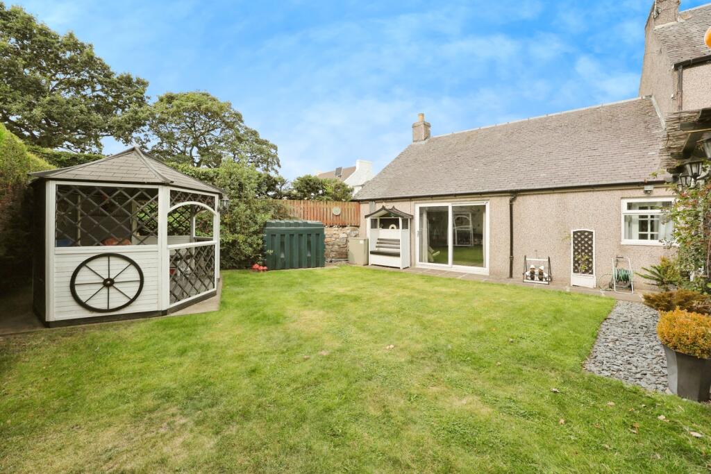 4 bedroom detached house for sale in Cupar Road, Pitlessie, Cupar, Fife ...