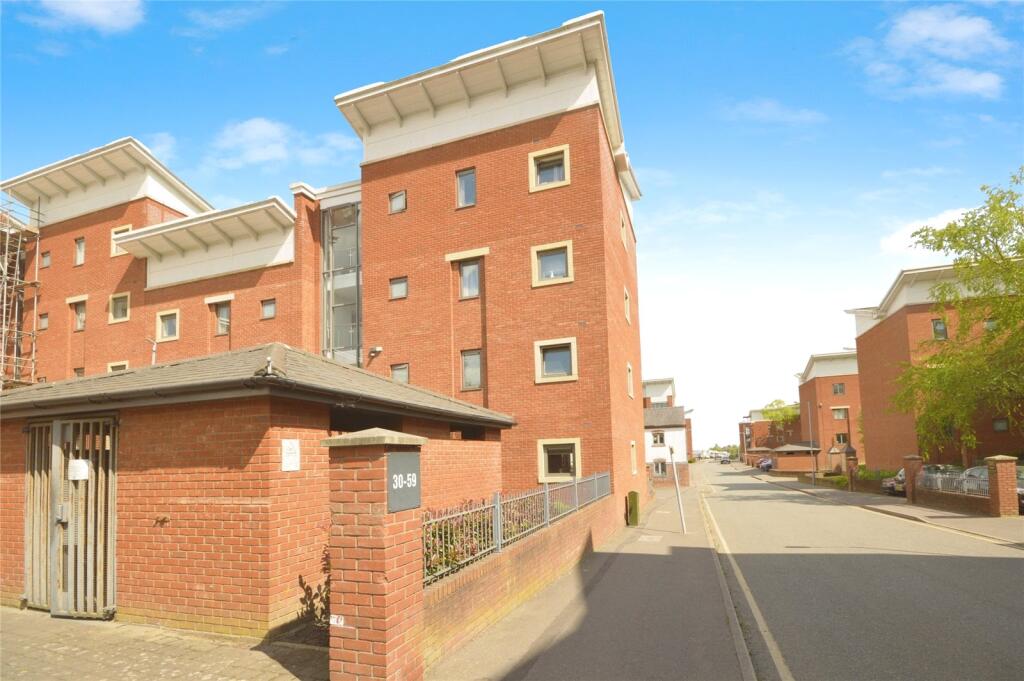 2 bedroom flat for sale in Albion Street, Wolverhampton, West Midlands, WV1