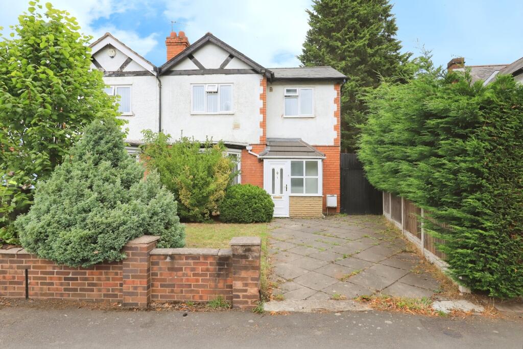 3 bedroom semi-detached house for sale in Albert Road, Wolverhampton ...
