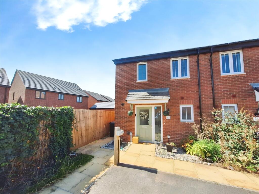 2 bedroom semi-detached house for sale in Catch Crop Way, Nuneaton, Warwickshire, CV11