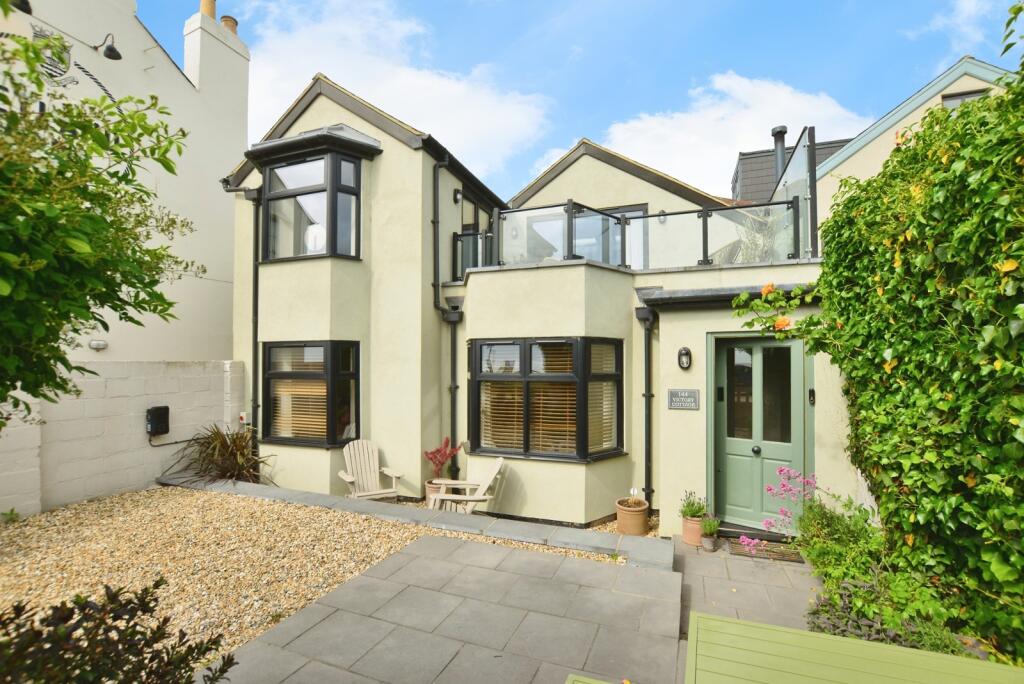 4 bedroom semi-detached house for sale in Wellington Parade, Kingsdown ...