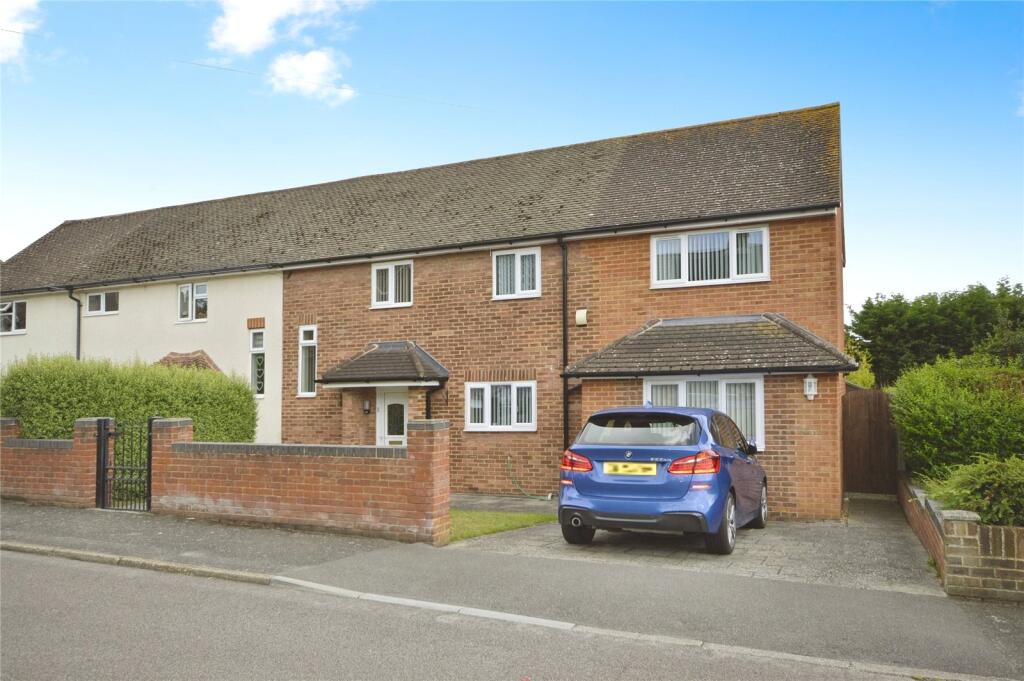 3 bedroom semi-detached house for sale in Wylie Road, Hoo, Rochester ...