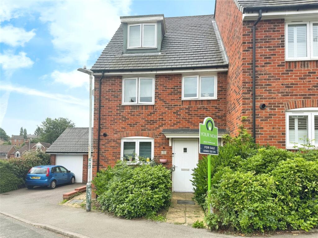 4 bedroom end of terrace house for sale in Merrion Way, Tunbridge Wells ...