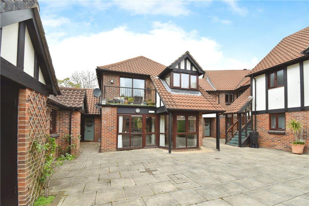 1 bedroom apartment for sale in Kingsmead, Lower Common Road, West ...