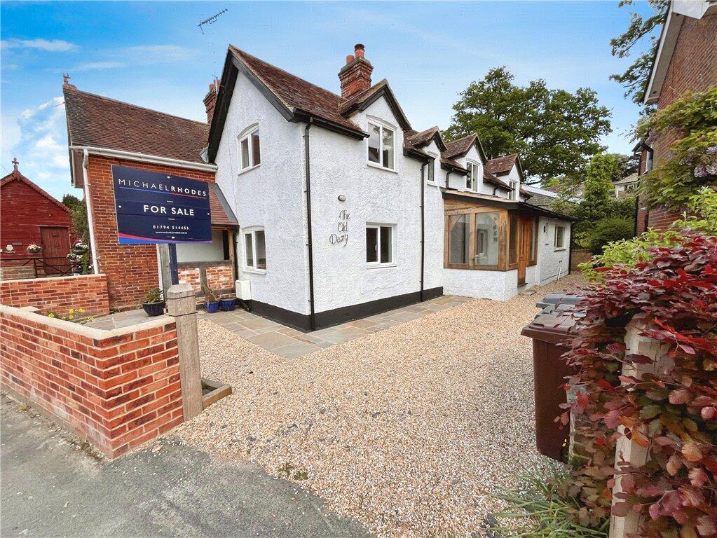 3 bedroom semi-detached house for sale in Cupernham Lane, Romsey ...